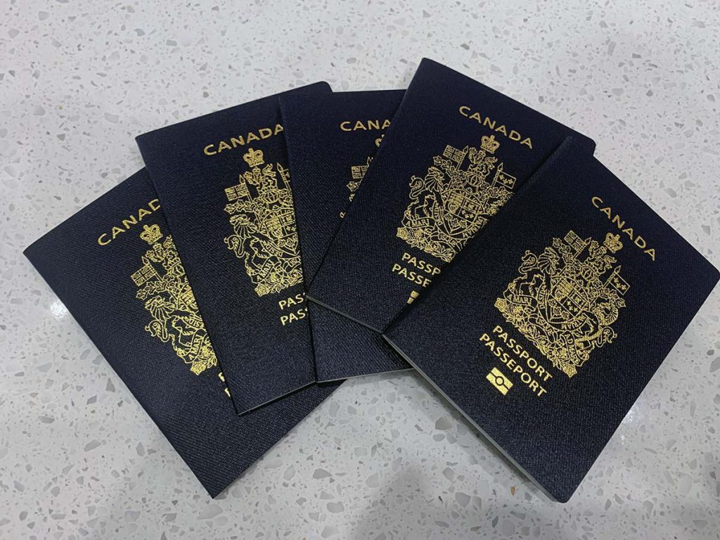 Passeport canadien obligatoire pour tous les canadiens qui entrent au ...
